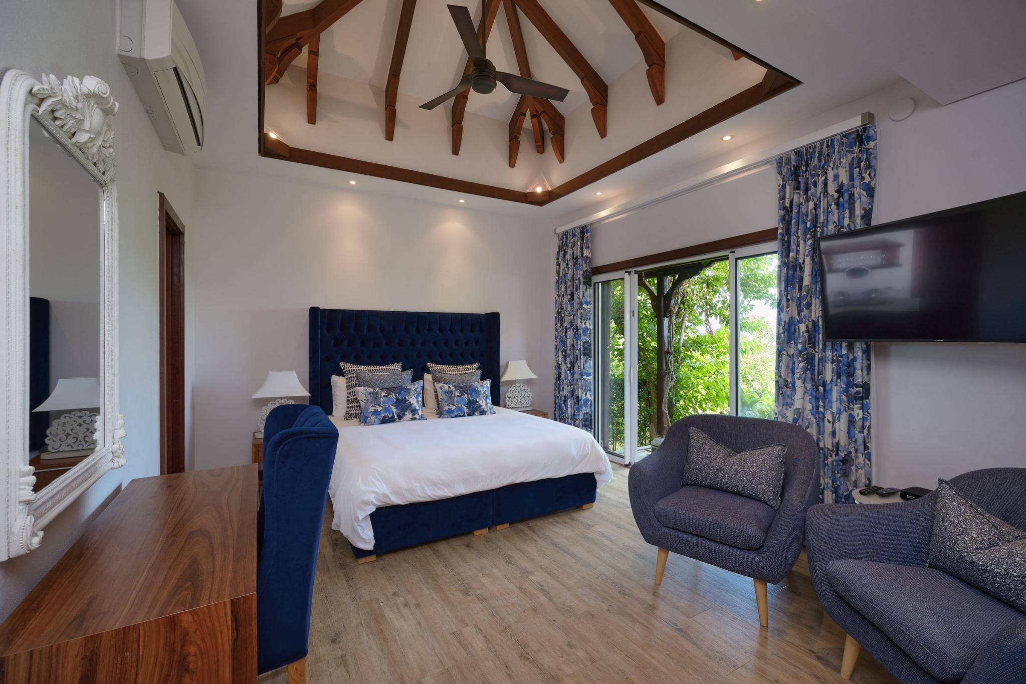 My Blue Riviera - SIR.MU